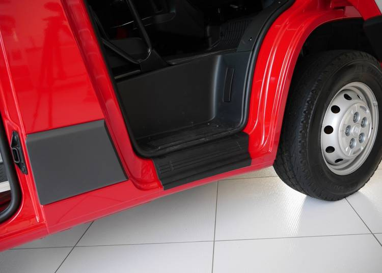 Listwy nakładki progowe na progi Fiat Ducato 2006+ | Sklep internetowy ...